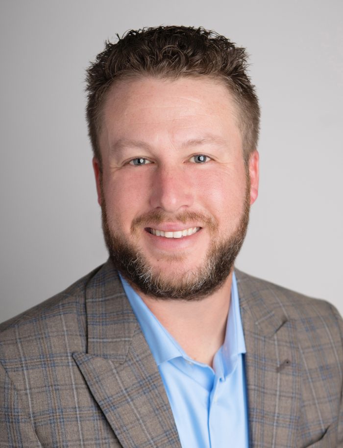 11 People on the Move : Risk & Insurance