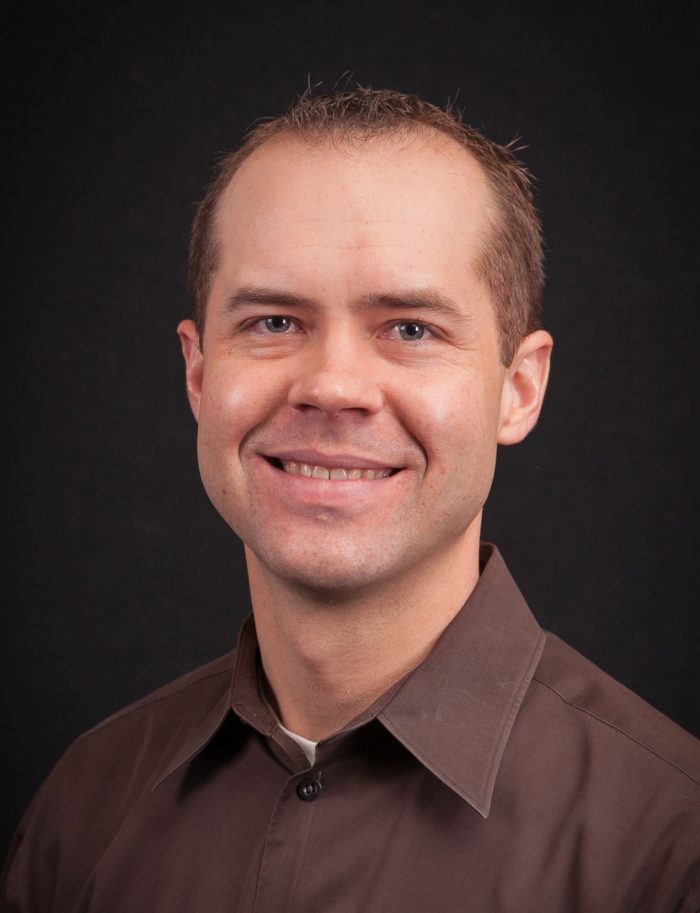 12 People on the Move : Risk & Insurance